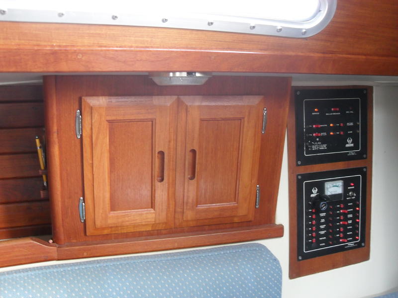 1989 Ericson 28 sailboat for sale in New York