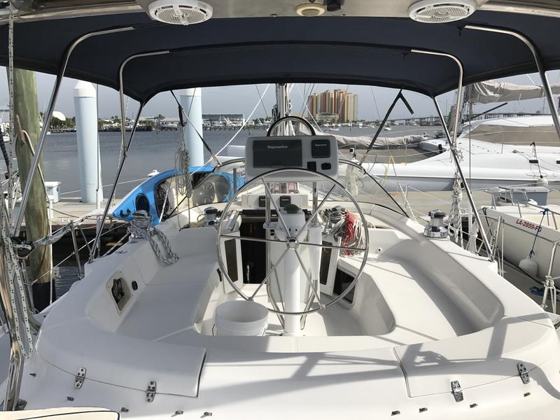 2003 Hunter 420 sailboat for sale in Florida