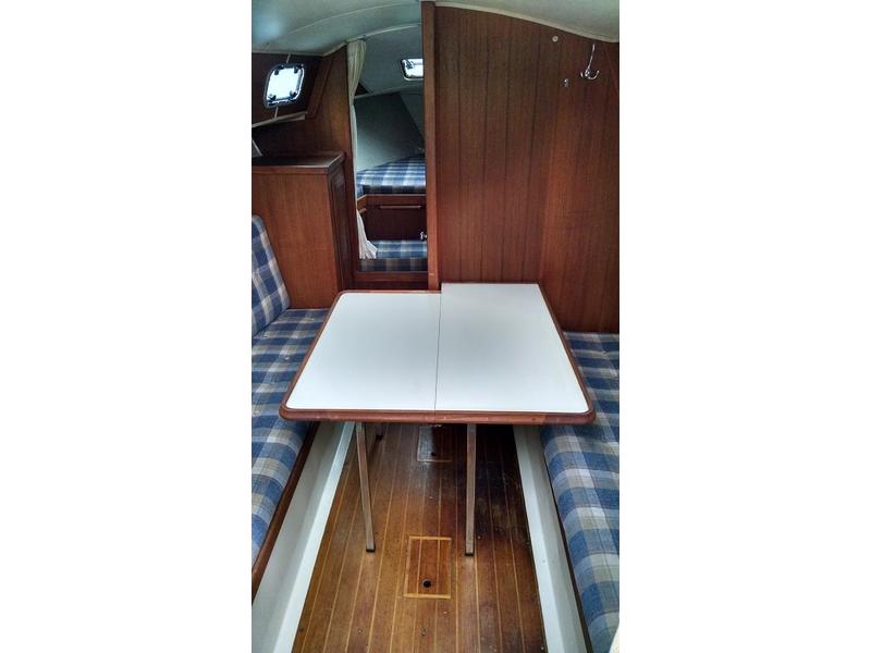 1987 Ericson 26-300 sailboat for sale in Maine