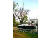 1981 Hunter 22 sailboat for sale in Ohio